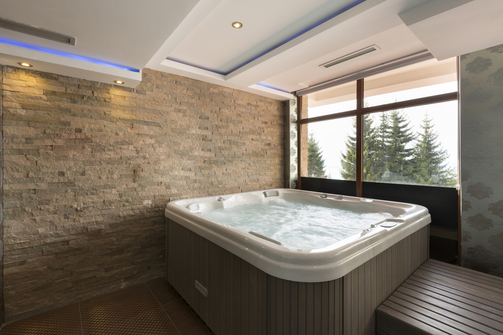 Installer un Spa / Jacuzzi : les prix, modèles et astuces - Construire ...